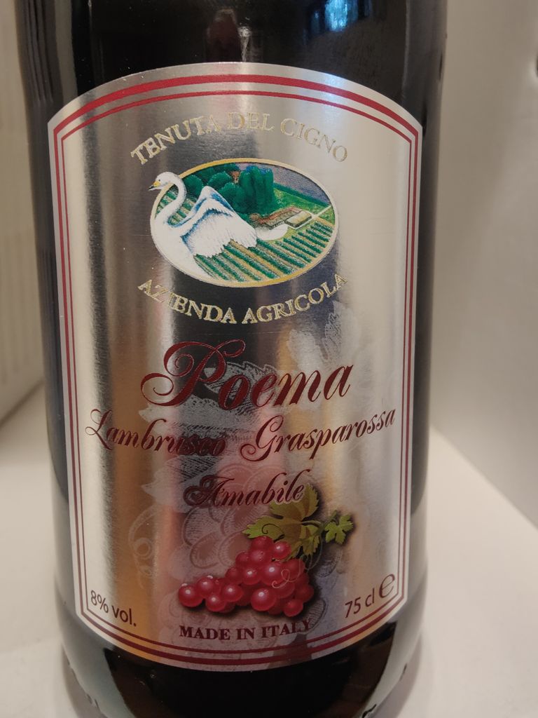 NV Tenuta Del Cigno Lambrusco Grasparossa di Castelvetro Poema, Italy ...