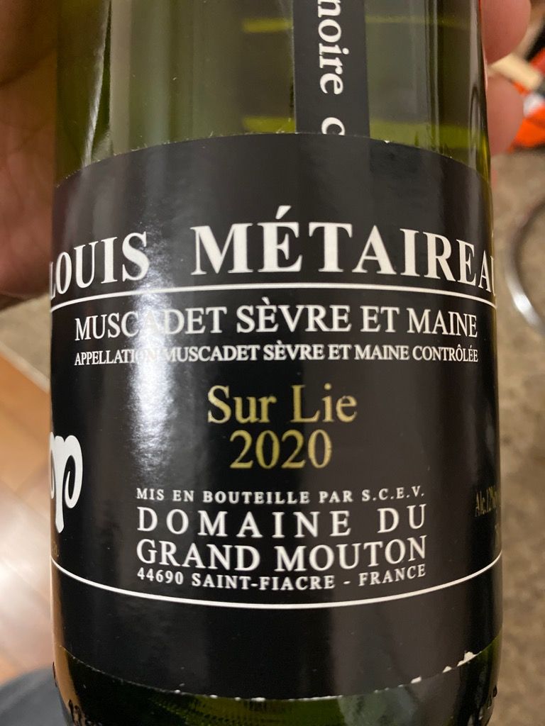 2020 Louis Metaireau Muscadet de Sèvre-et-Maine Sur Lie Grand Mouton ...
