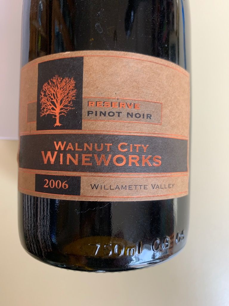 2006 Walnut City Wineworks Pinot Noir Reserve, USA, Oregon, Willamette ...