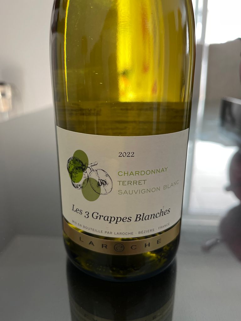 2022 Domaine Laroche Terret Blanc Les 3 Grappes Blanches, France ...