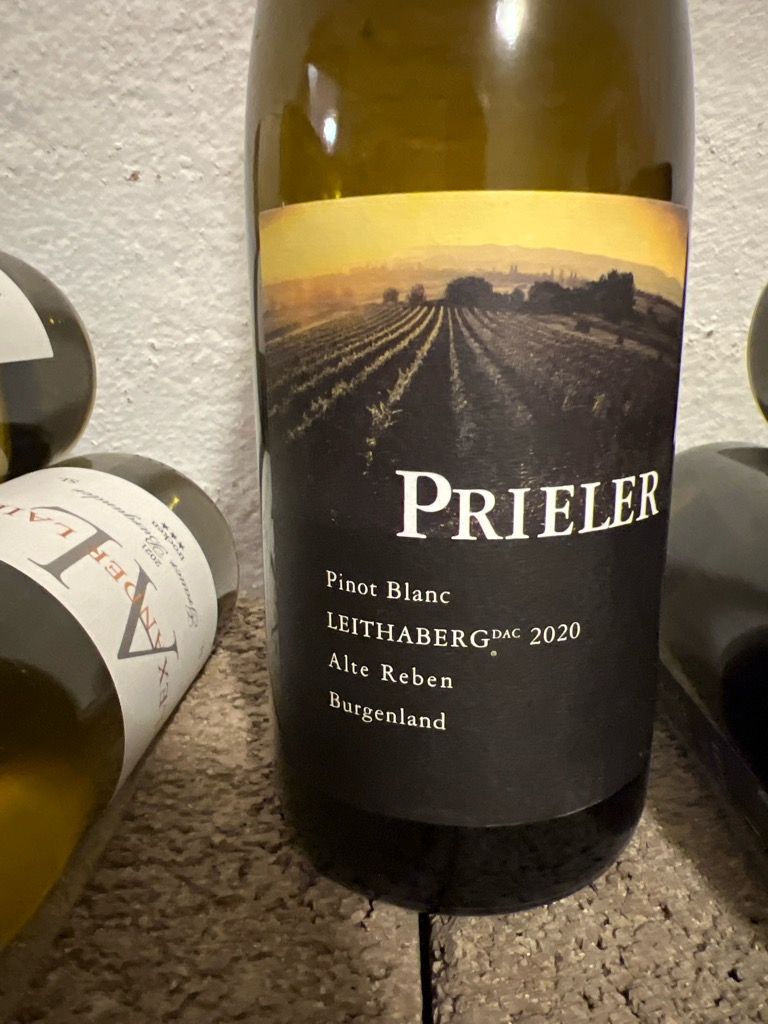 2021 Weingut Familie Prieler Pinot Blanc Alte Reben Leithaberg, Austria, Burgenland ...