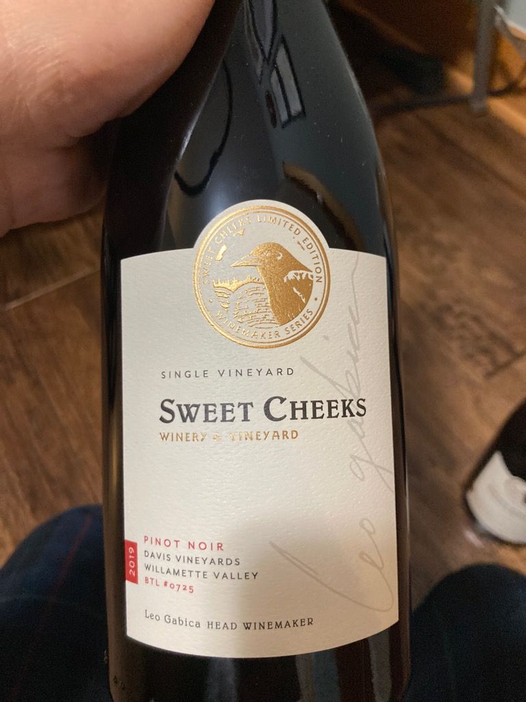 2019 Sweet Cheeks Pinot Noir Limited Edition Winemaker Series, USA ...