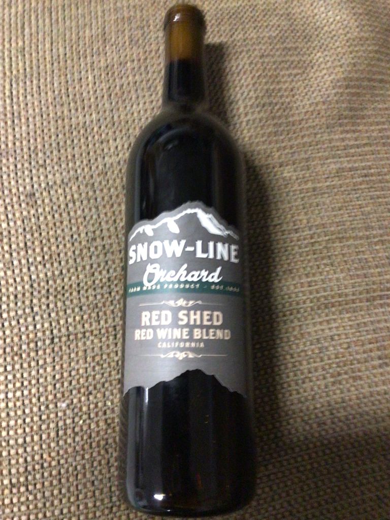 NV Snow-Line Orchard Red Shed, USA, California, Sierra Foothills ...