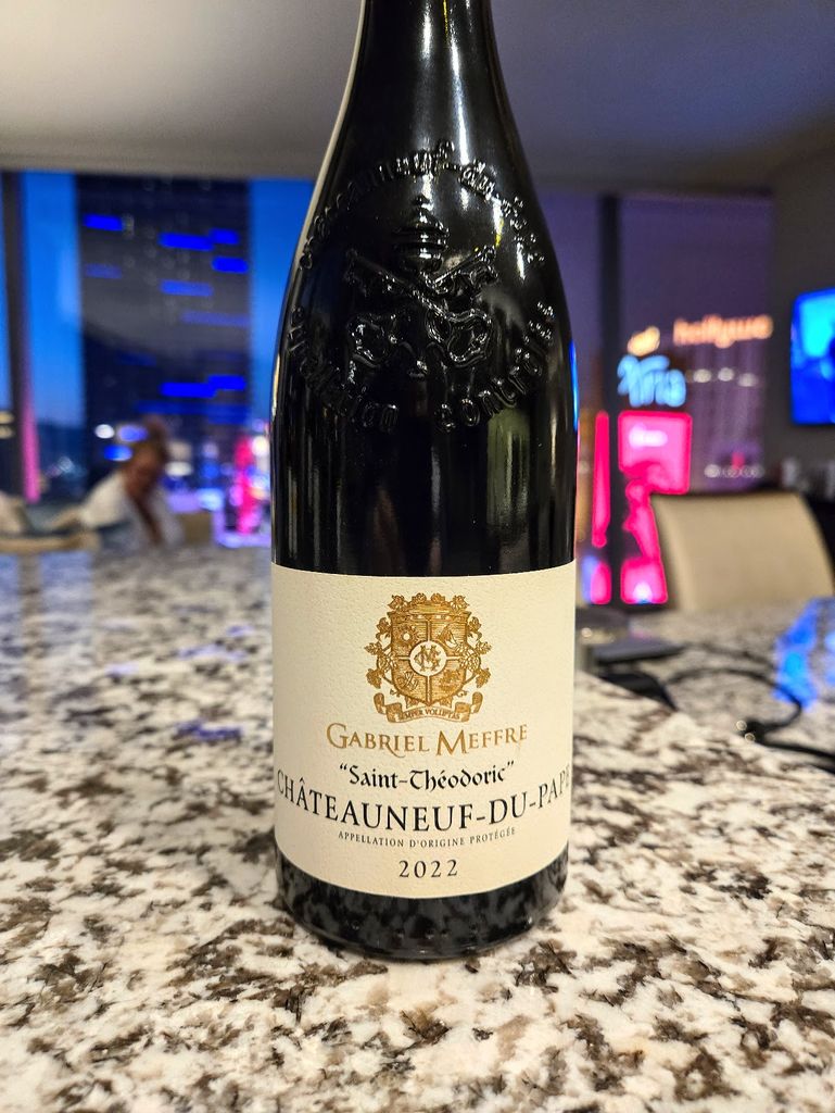 2022 Gabriel Meffre Châteauneuf-du-Pape Saint-Théodoric, France, Rhône ...