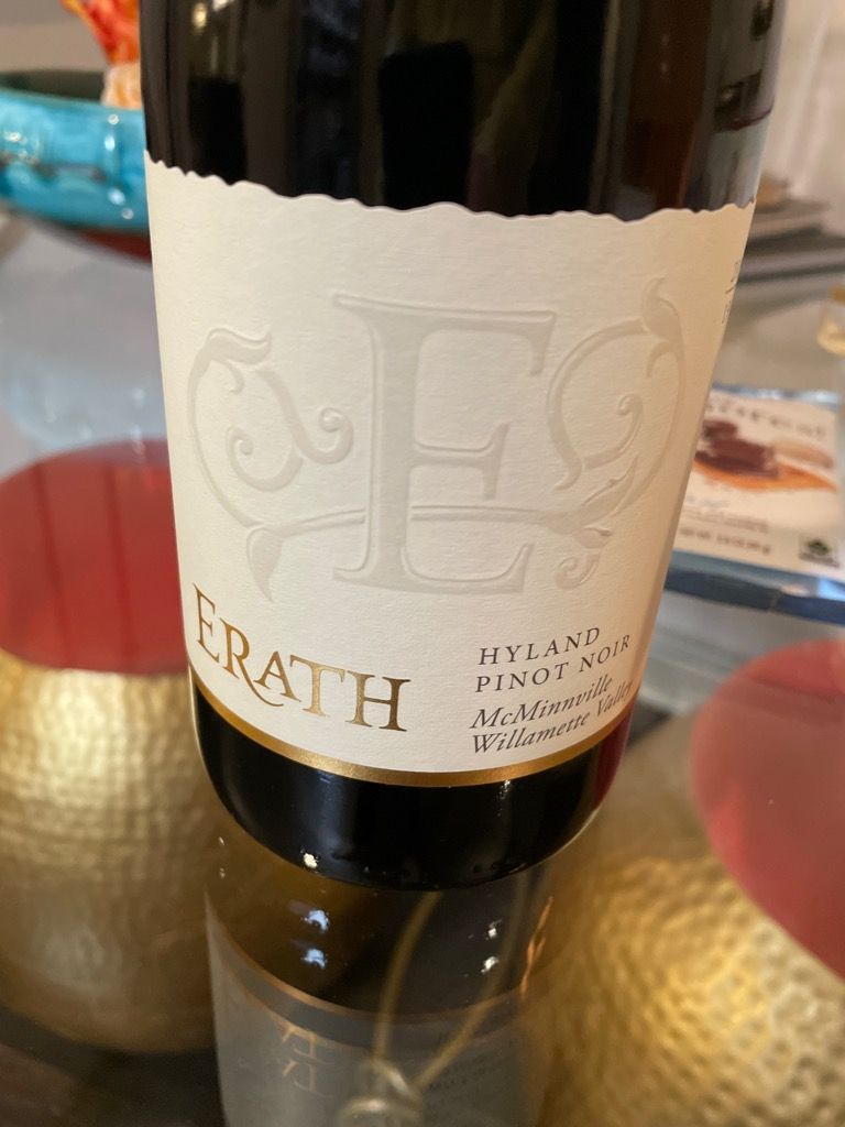 2018 Erath Pinot Noir Hyland Vineyard, USA, Oregon, Willamette Valley ...
