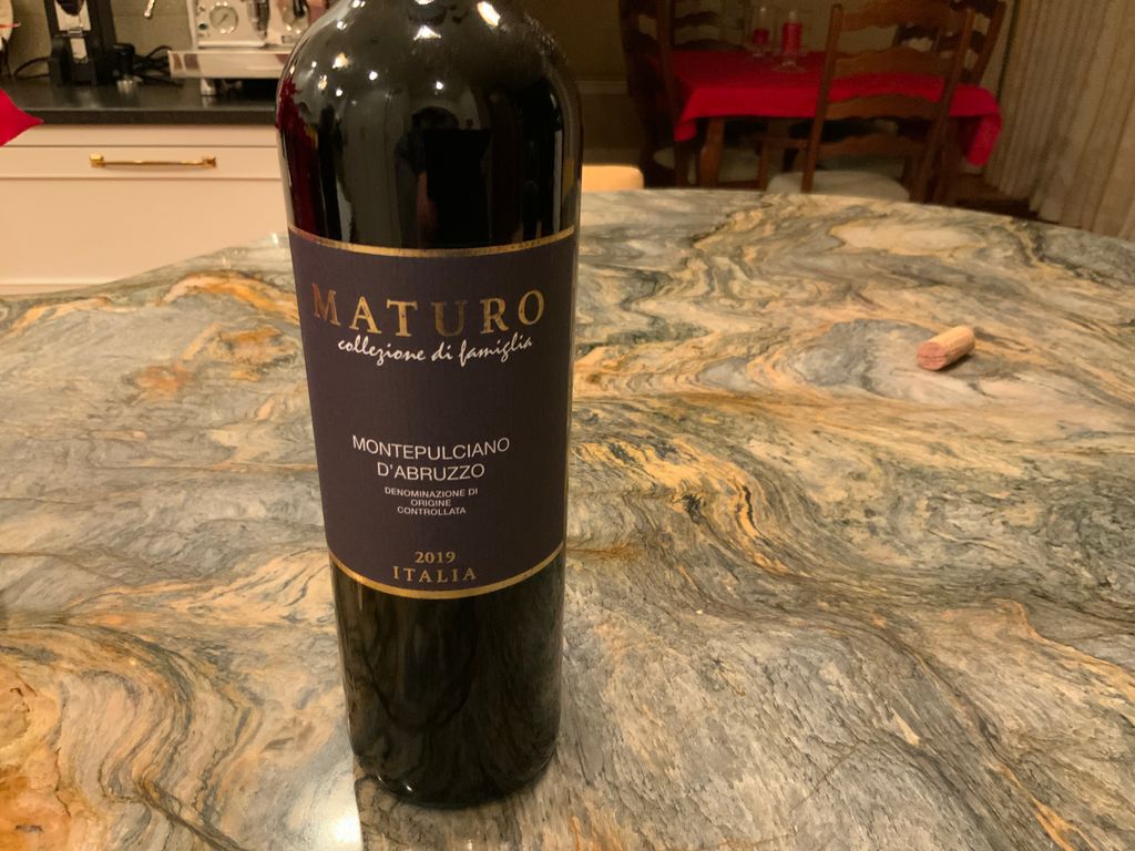 2018 Maturo Montepulciano d'Abruzzo, Italy, Abruzzi, Montepulciano d ...