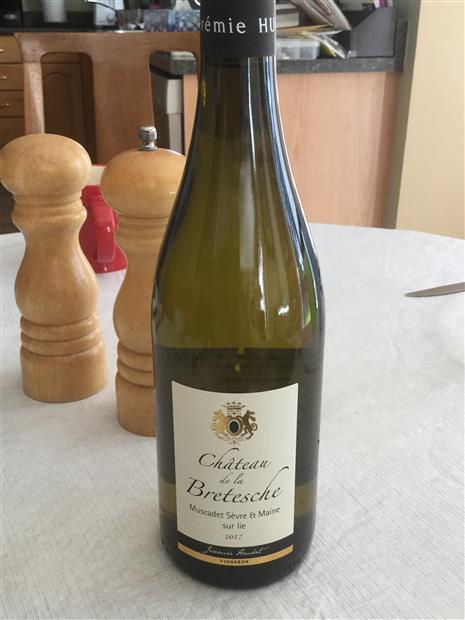 2020 Château de la Bretesche Muscadet de Sèvre-et-Maine sur lie, France ...