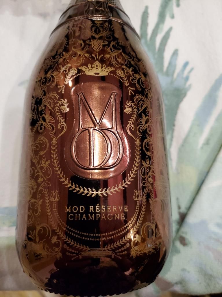 NV Mod Champagne Reserve, France, Champagne - CellarTracker