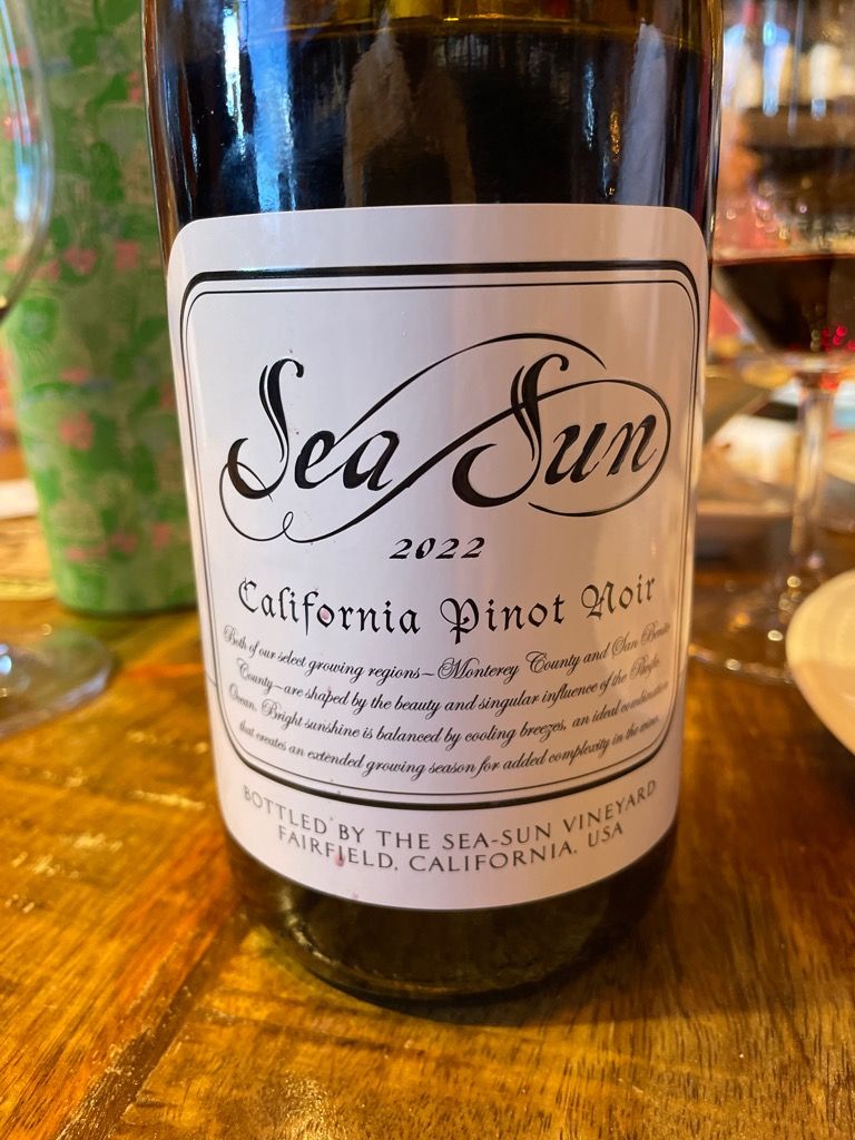 2022 Sea Sun Vineyard Pinot Noir California, USA, California ...