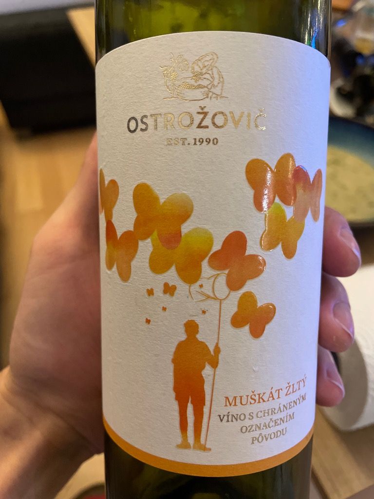 NV J & J Ostrozovic Saturnia Muškát žltý, Slovakia, Tokaj - CellarTracker