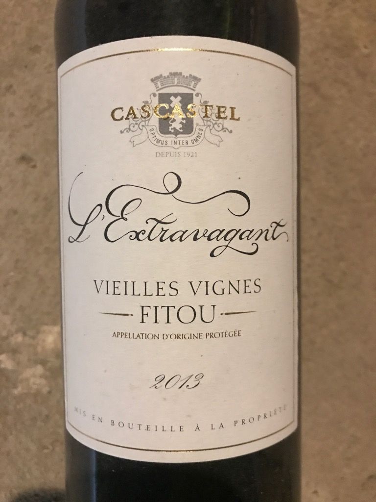 2019 Les Maîtres Vignerons de Cascastel Fitou L'Extravagant, France ...