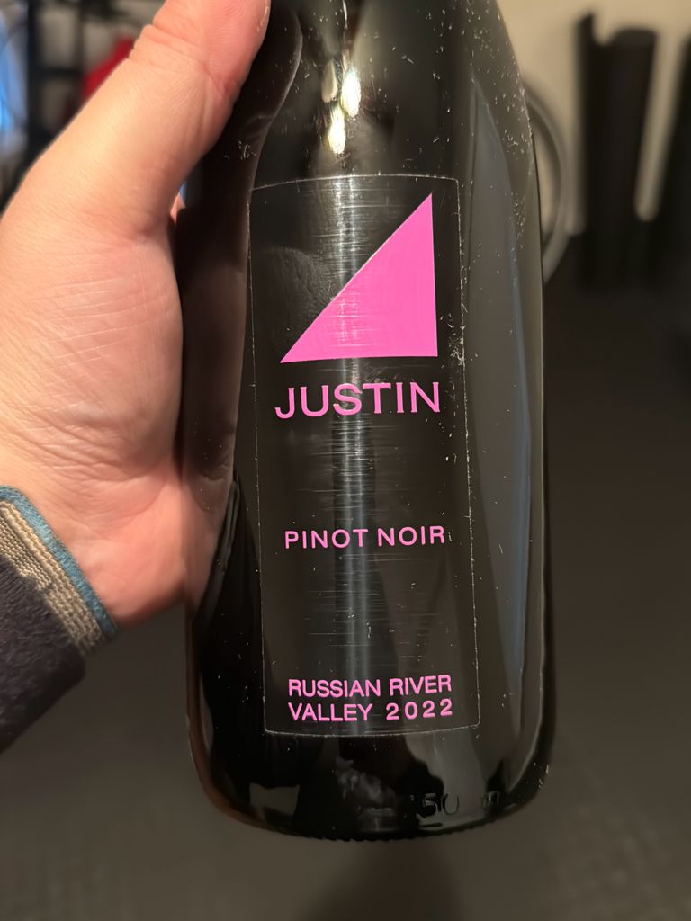 2022 Justin Vineyards & Winery Pinot Noir, USA, California, Sonoma ...