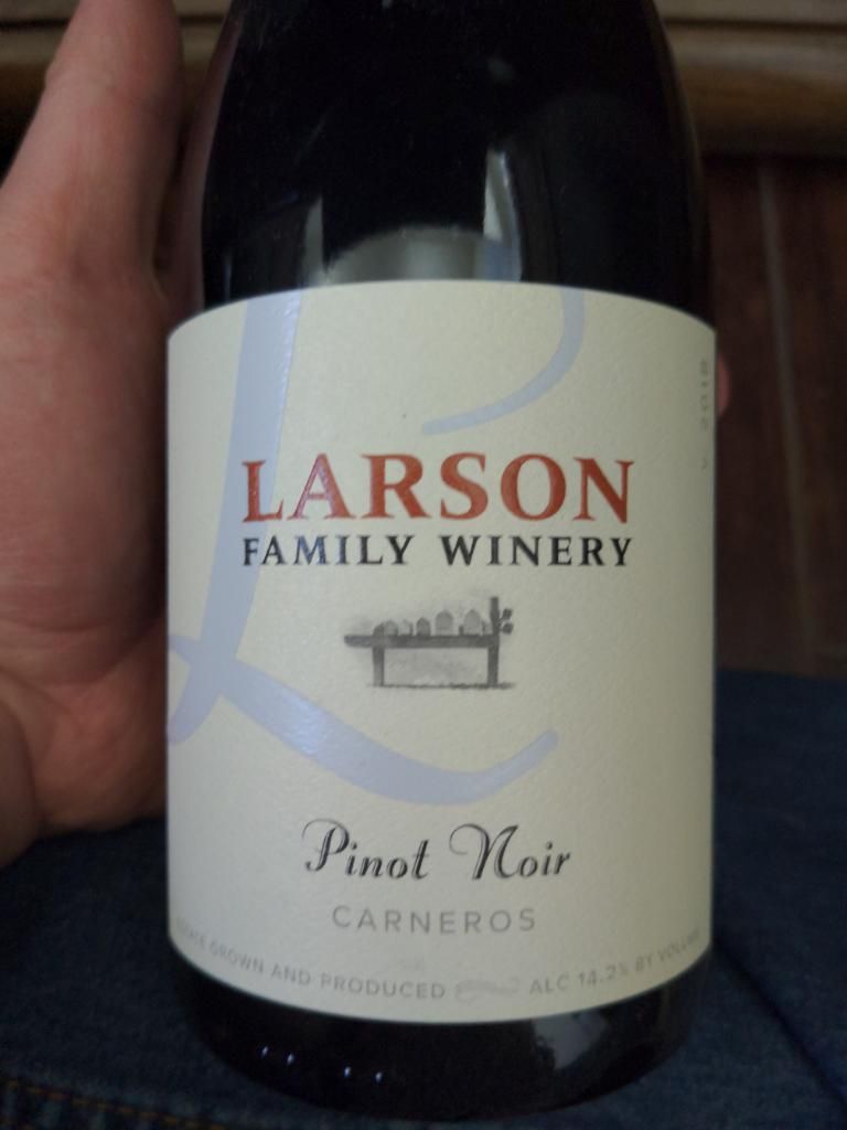 2019 Larson Family Winery Pinot Noir, USA, California, Napa / Sonoma ...