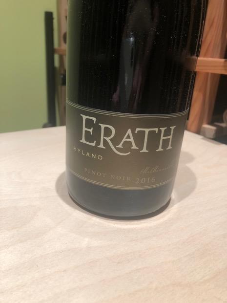 2016 Erath Pinot Noir Hyland Vineyard, USA, Oregon, Willamette Valley ...