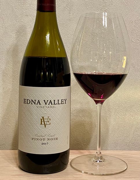 2017 Edna Valley Vineyard Pinot Noir, USA, California, Central Coast ...