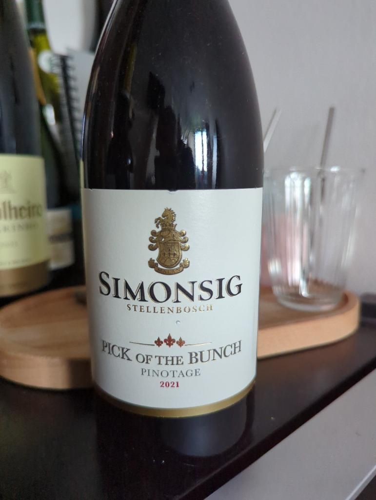 2021 Simonsig Pinotage Cape Winemakers Guild Pick of the Bunch, South ...