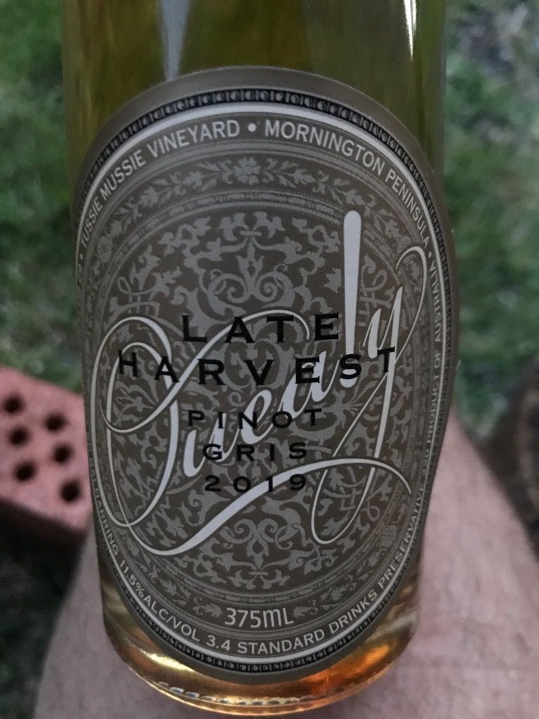 2021 Quealy Pinot Gris Late Harvest Tussie Mussie Vineyard, Australia ...