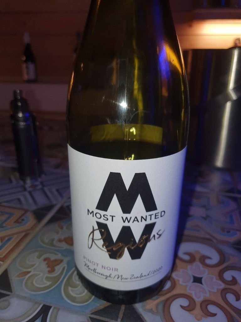 2023 Off Piste Wines Pinot Noir Most Wanted, New Zealand, North Island ...