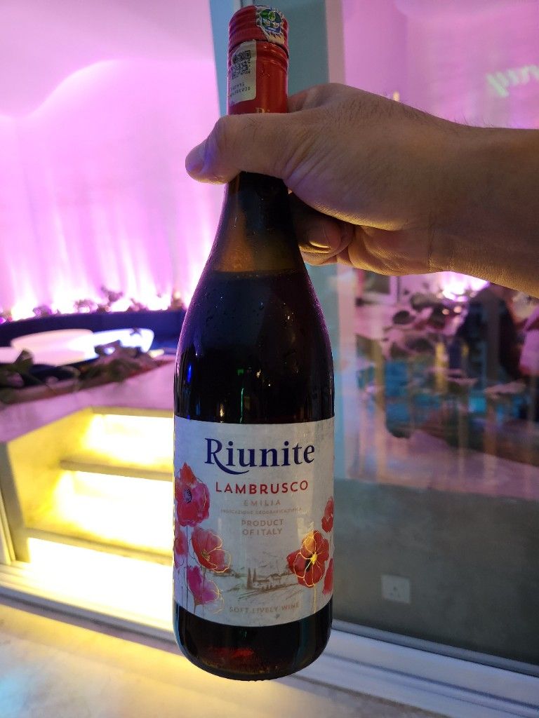 N.V. Riunite Lambrusco dell Emilia IGT CellarTracker