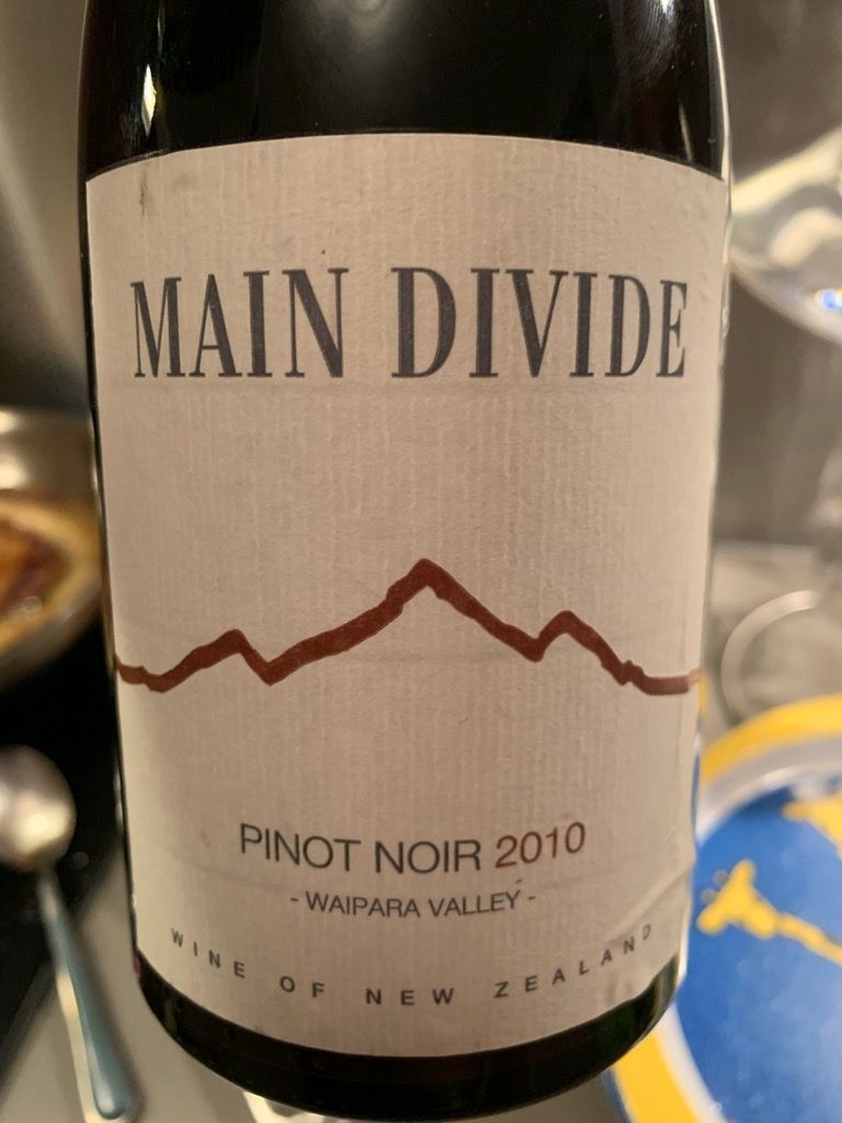 2010 Main Divide Pinot Noir, New Zealand, South Island, Marlborough ...