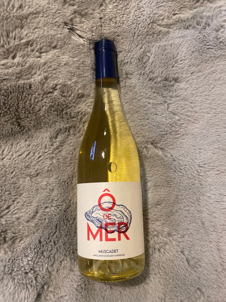 2020 Les Eclaireurs Muscadet L'Ô de Mer, France, Loire Valley, Pays ...