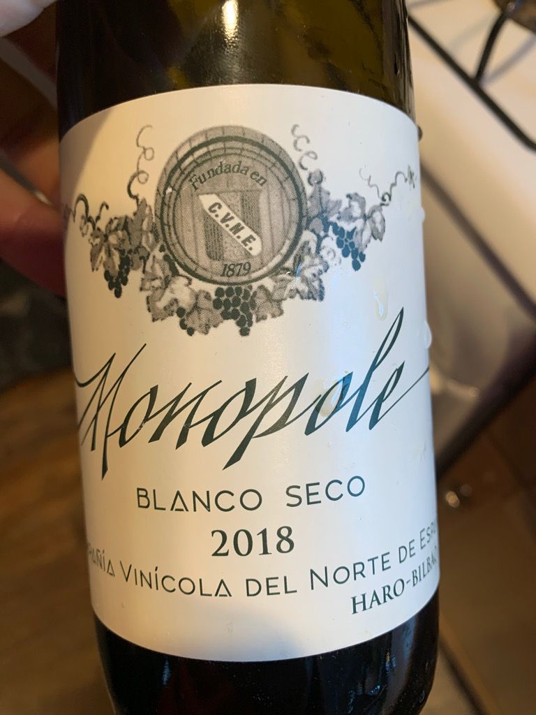 2018 C.V.N.E. (Compañía Vinícola del Norte de España) Rioja Blanco Seco ...
