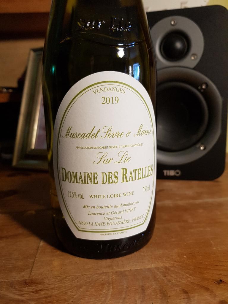 2019 Domaine des Ratelles (Daniel & Gerard Vinet) Muscadet de Sèvre-et ...
