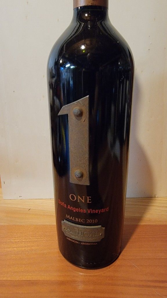 2018 Antigal Malbec 1 Dona Angeles Vineyard, Argentina, Mendoza ...