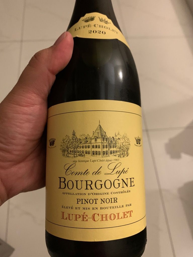 2020 Lupé-Cholet Pinot Noir Bourgogne Comte de Lupé, France, Burgundy, Bourgogne - CellarTracker