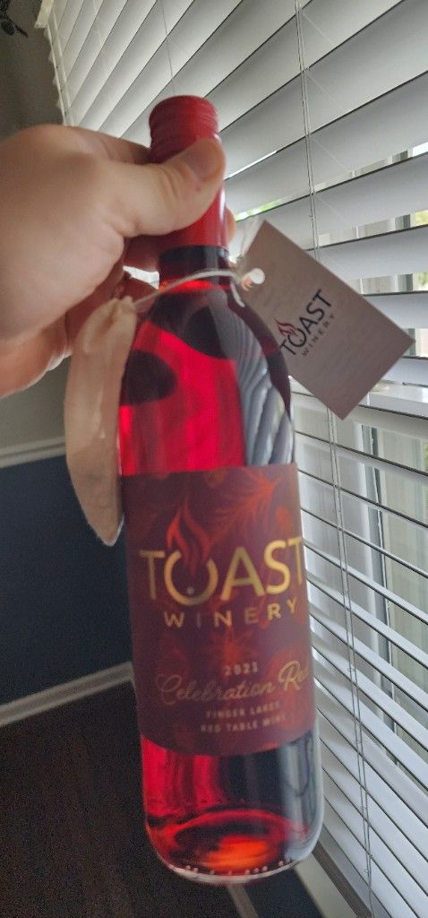 2022 Toast Winery Celebration Red, USA, New York, Finger Lakes ...