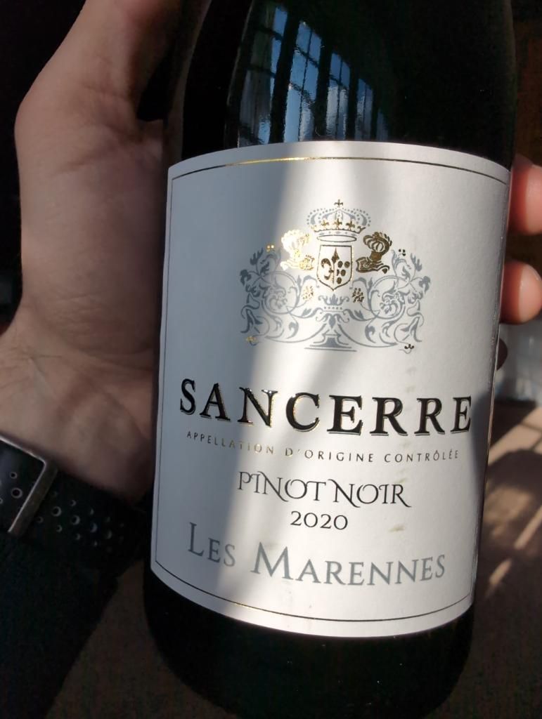 2020 Cave des Vins de Sancerre Pinot Noir Sancerre Rouge Les Marennes ...