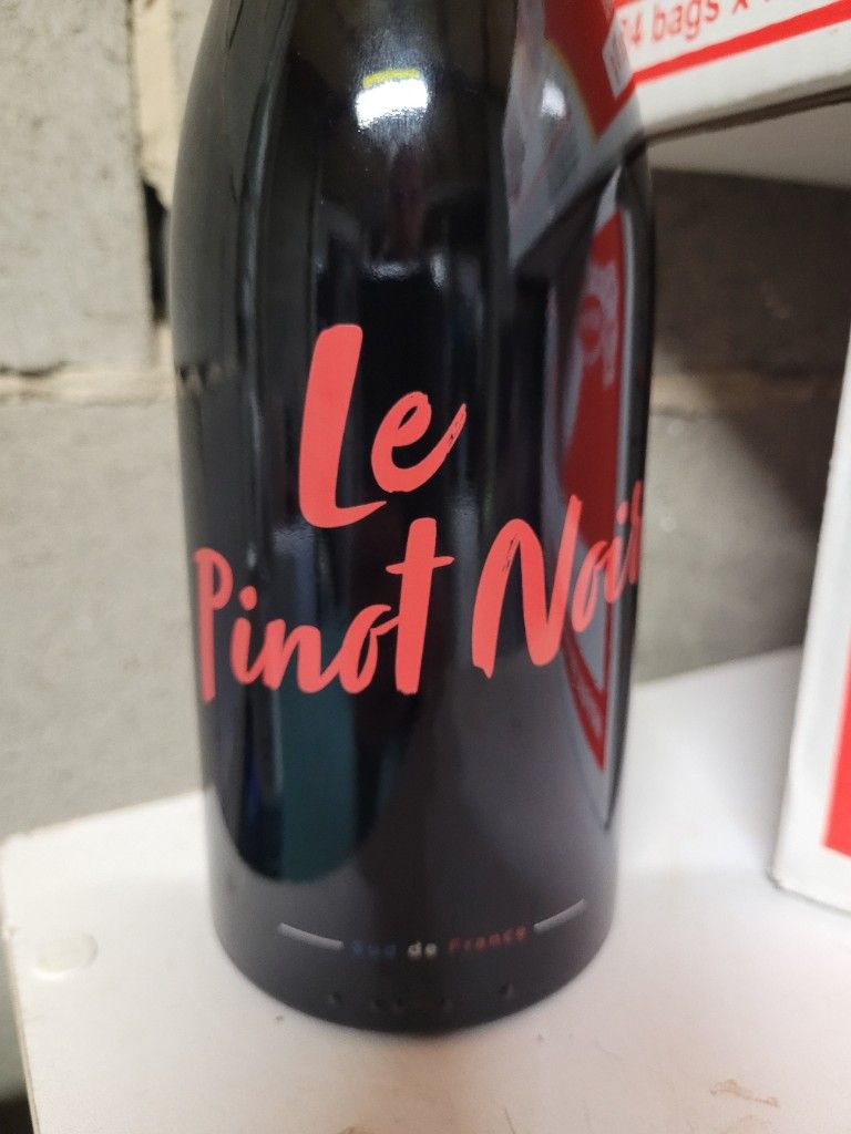 2019 L'Artisan Le Pinot Noir, France, Languedoc Roussillon - CellarTracker