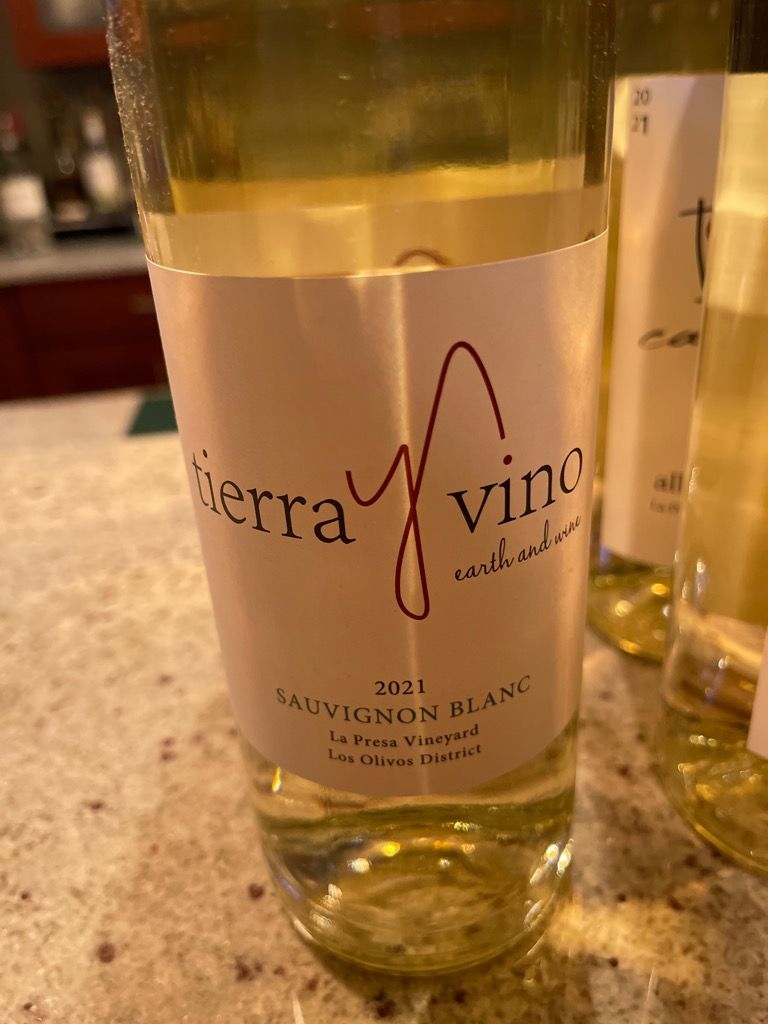 2021 Tierra Y Vino Sauvignon Blanc earth and wine La Presa Vineyard ...