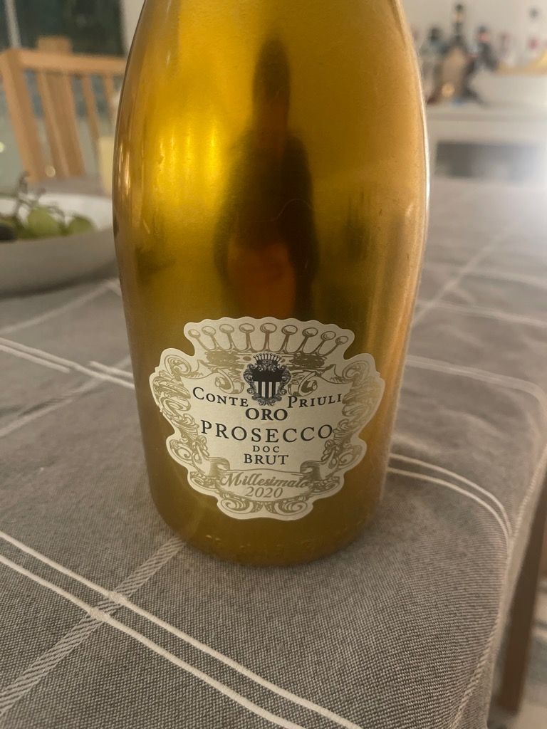 2020 Marks & Spencer Prosecco Conte Priuli Oro Millesimato, Italy ...