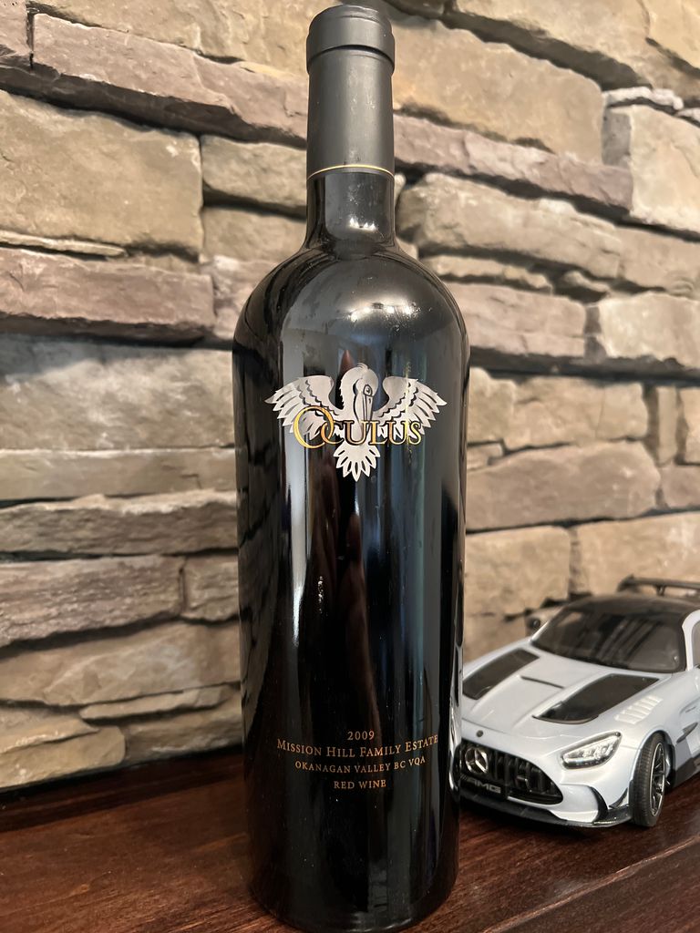 2009 Mission Hill Oculus, Canada, British Columbia, Okanagan Valley ...