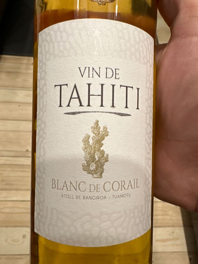 2022 Domaine Dominique Auroy Carignan Blanc de Corail Rangiroa, Tahiti ...