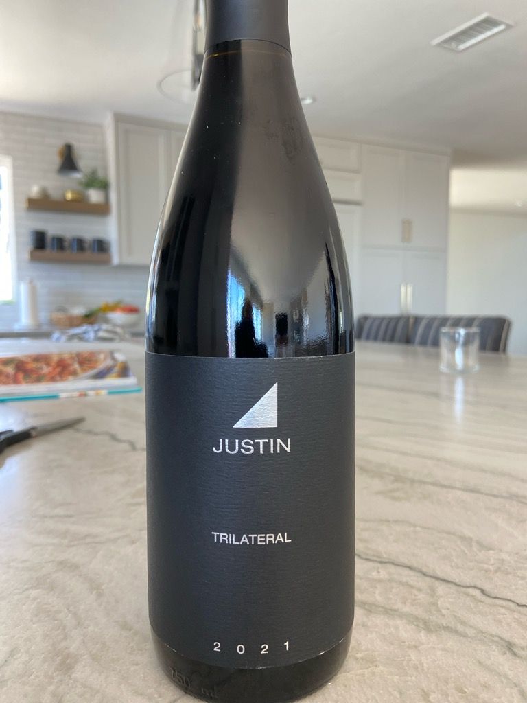 2021 Justin Vineyards & Winery Trilateral, USA, California, Central ...