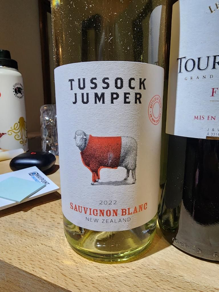 2023 Tussock Jumper Sauvignon Blanc, New Zealand, South Island ...