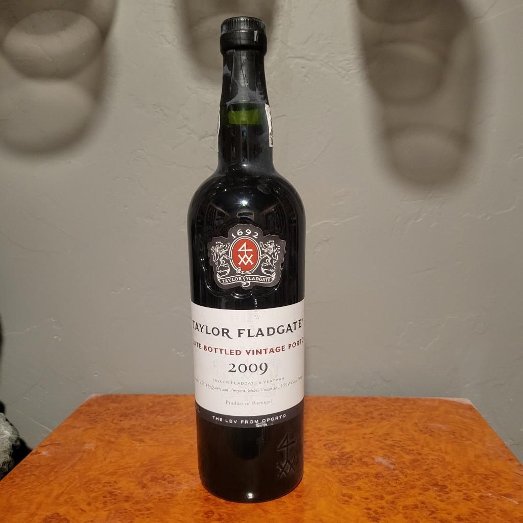 2009 Taylor (Fladgate) Porto Late Bottled Vintage, Portugal, Douro ...