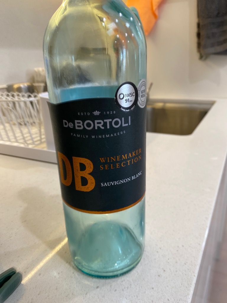 2025 De Bortoli Sauvignon Blanc DB Winemaker Selection, Australia, New ...