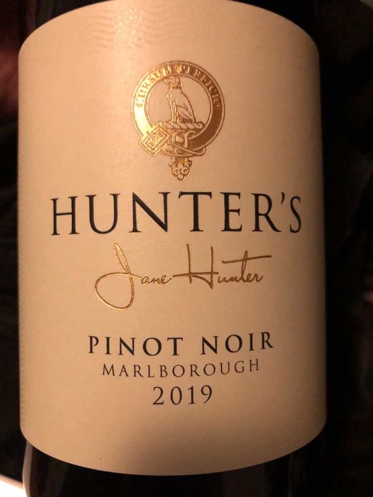2019 Hunter's Pinot Noir, New Zealand, South Island, Marlborough ...