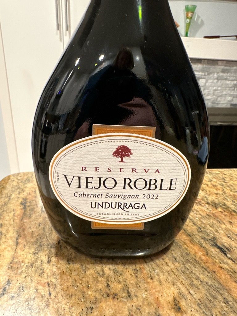 2022 Undurraga Cabernet Sauvignon Viejo Roble Reserva, Chile, Maipo Valley - CellarTracker