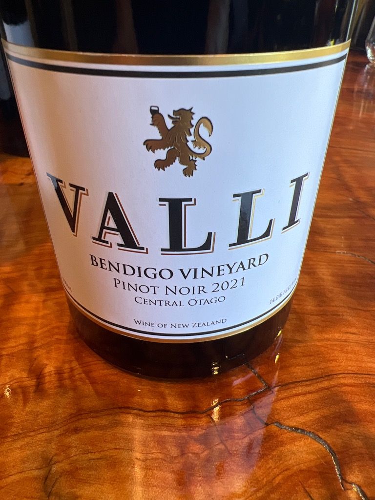 2021 Valli Pinot Noir Bendigo Vineyard, New Zealand, South Island ...