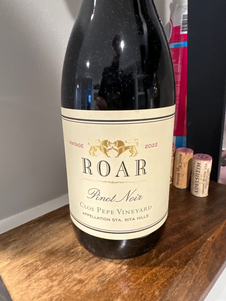 2022 Roar Pinot Noir Clos Pepe Vineyard Sta. Rita Hills, USA ...