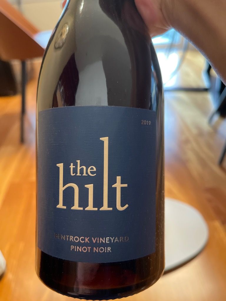 2021 The Hilt Pinot Noir Bentrock USA California Central Coast Sta 2021 The Hilt Pinot Noir Bentrock USA California Central Coast Sta