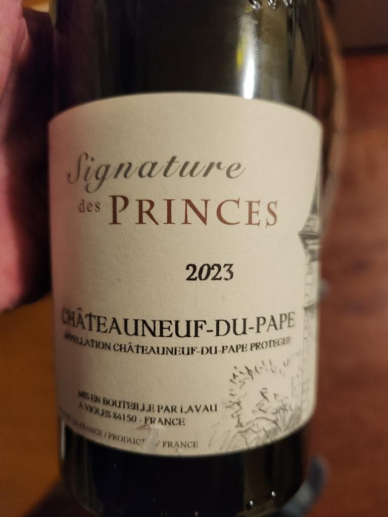 2023 Signature des Princes Châteauneuf-du-Pape, France, Rhône, Southern ...