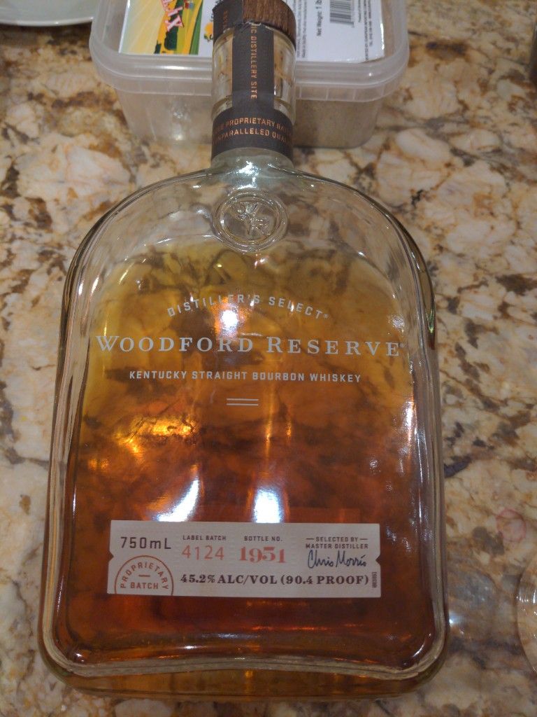 NV Woodford Reserve Distiller's Select Kentucky Straight Bourbon ...
