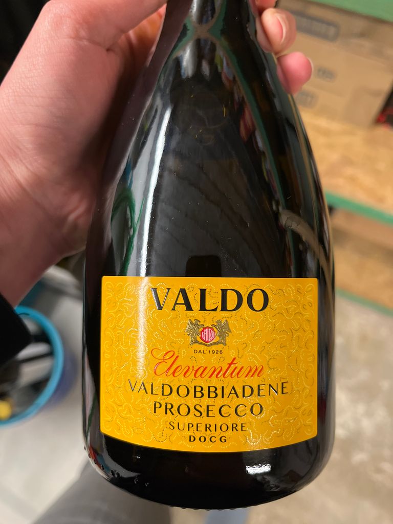 NV Valdo Valdobbiadene Prosecco Superiore Brut Oro Puro, Italy, Veneto ...