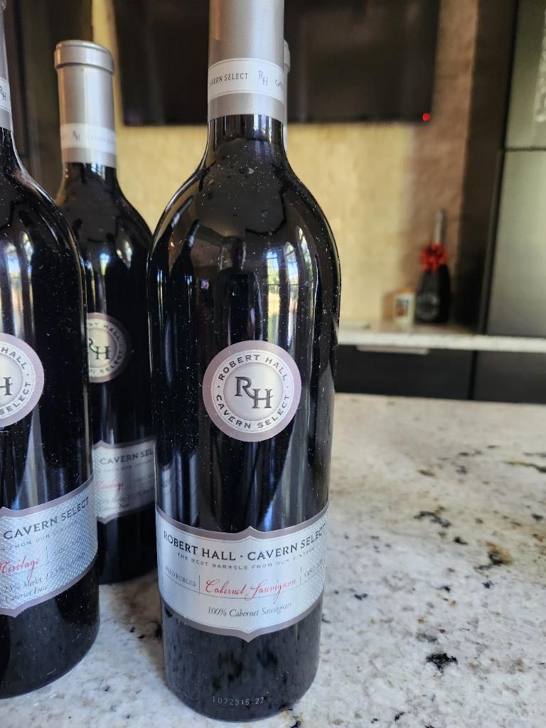 2020 Robert Hall Cabernet Sauvignon Cavern Select, USA, California ...