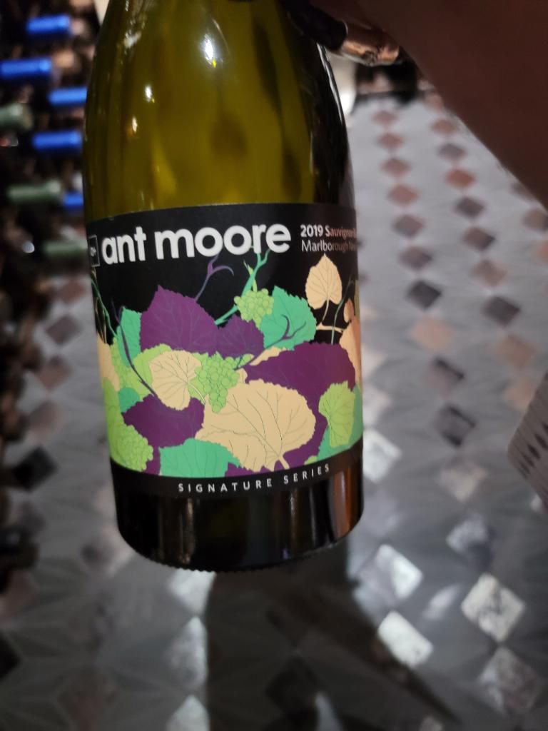 2021 Ant Moore Sauvignon Blanc Signature Series, New Zealand, South ...